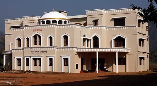 Al-Jamia Al-Islamiya Santhapuram, Striving to become a centre of ...